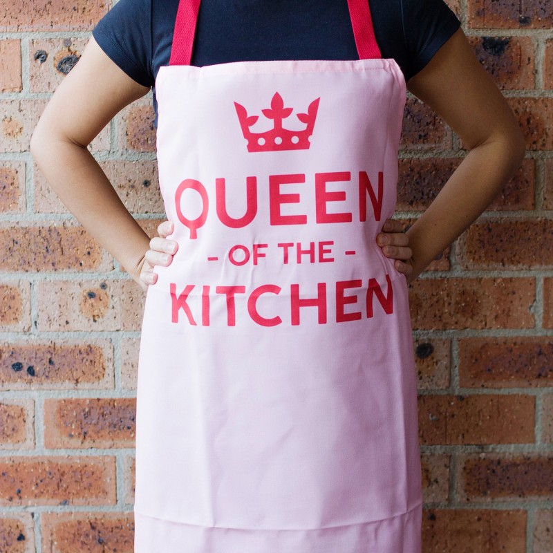 Queen of The Kitchen Apron | DadShop